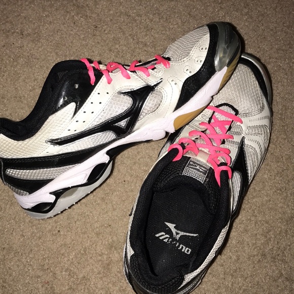 Mizuno | Shoes | Mixing Volleyball Shoes Or Simply Athletic Shoes ...